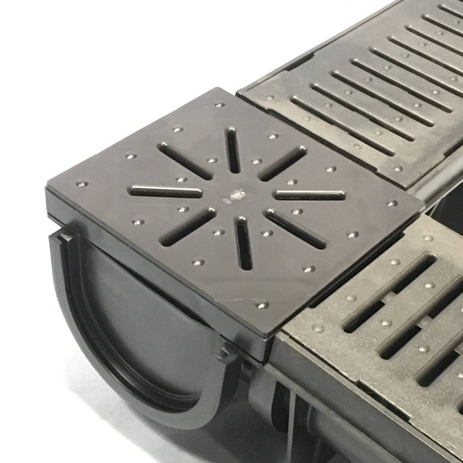 Channel Drain Corner with Sump Unit | IBRAN